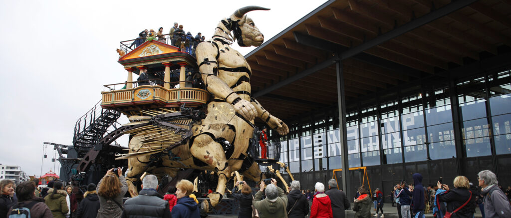 The Company La Machine – Halle de la machine